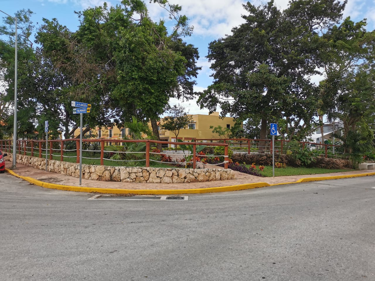 Renta‬ Hermosa Casa en - Rinconada de Gran Santa Fe - Wviviendas